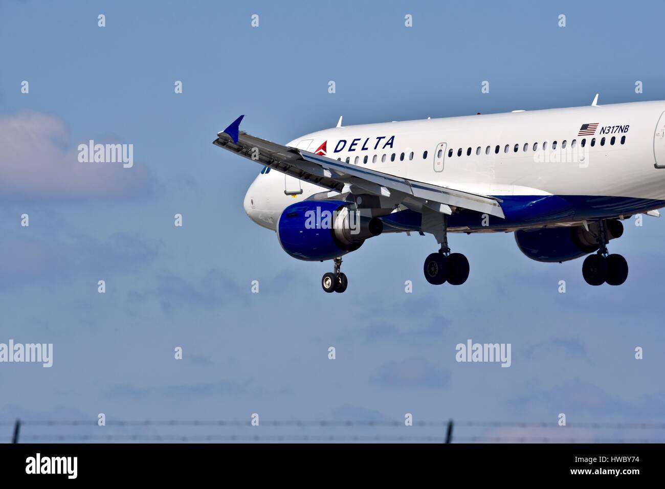 Delta Air lines flight Stock Photo - Alamy