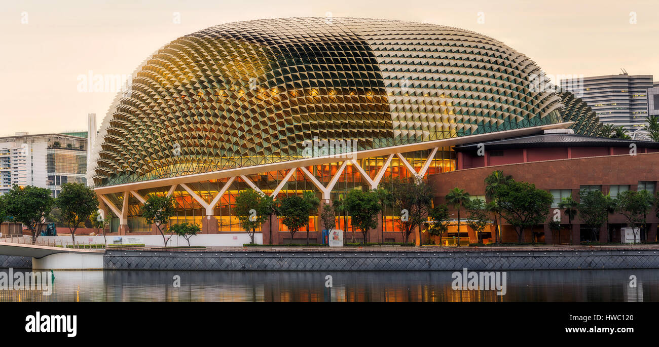 Singapore Skyline and view of Marina Bay Stock Photo - Alamy
