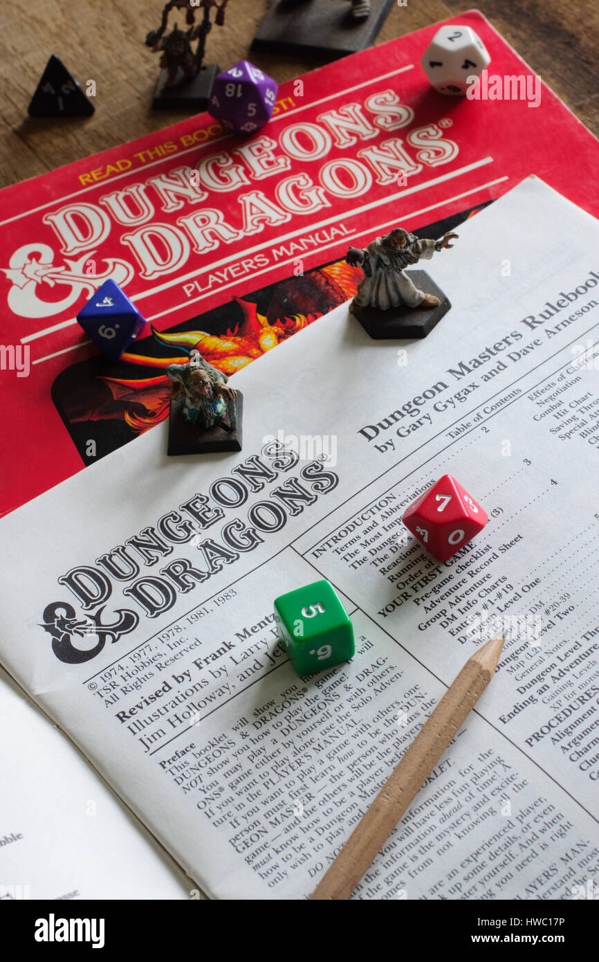 Dungeons and dragons miniatures hi-res stock photography and images - Alamy