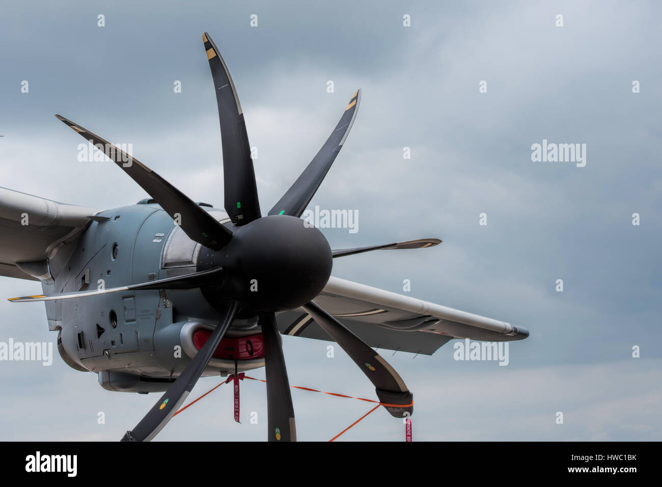 Motor propellers hi-res stock photography and images - Alamy