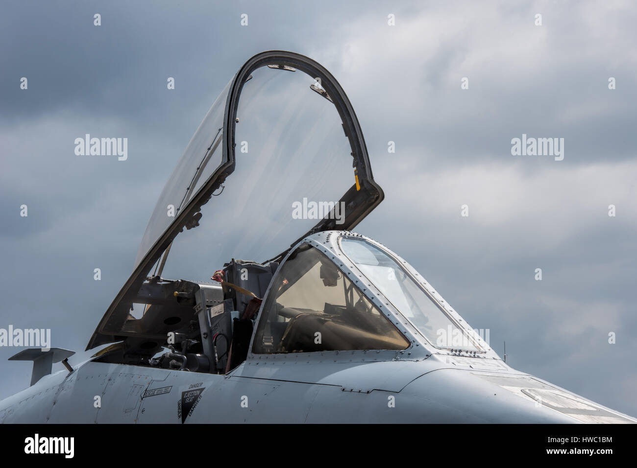 cockpit of military aircraft Stock Photo - Alamy