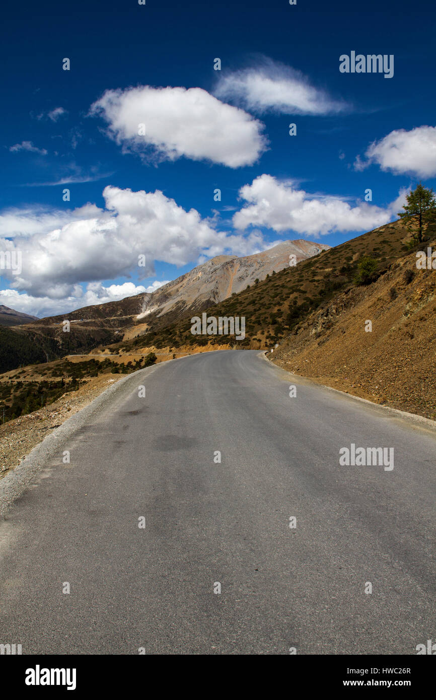 Xinjiang uyghur autonomous region hi-res stock photography and images ...