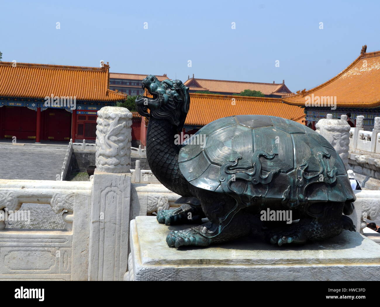 Sculpture bronze tortoise forbidden city hi-res stock photography and ...