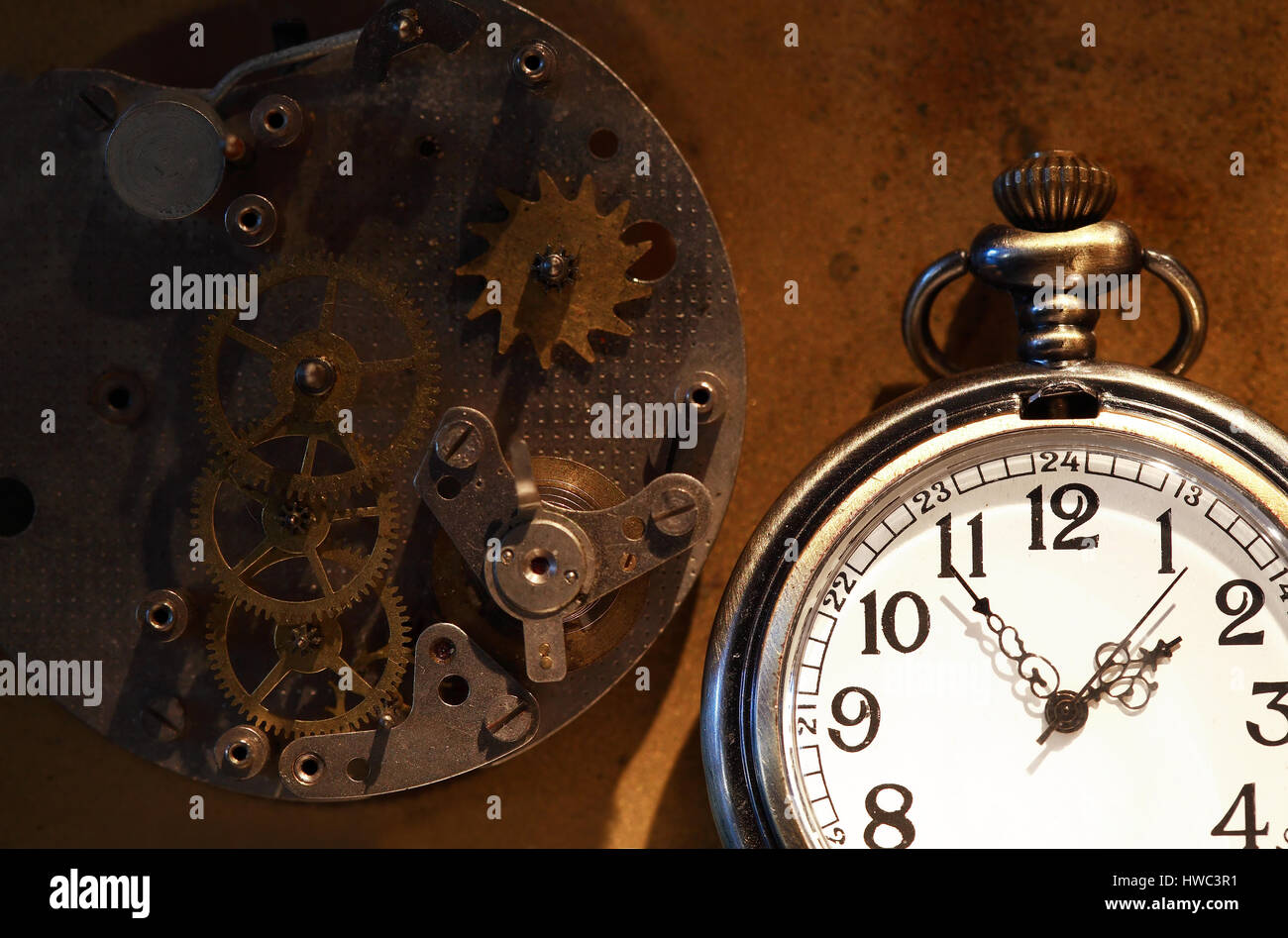 Old clock mechanism hi-res stock photography and images - Alamy