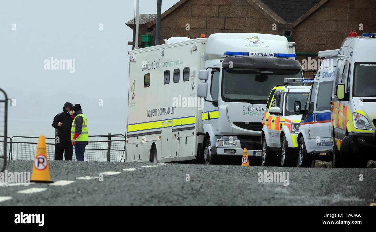 Irish coastguard vehicles blacksod lighthouse hi-res stock photography ...