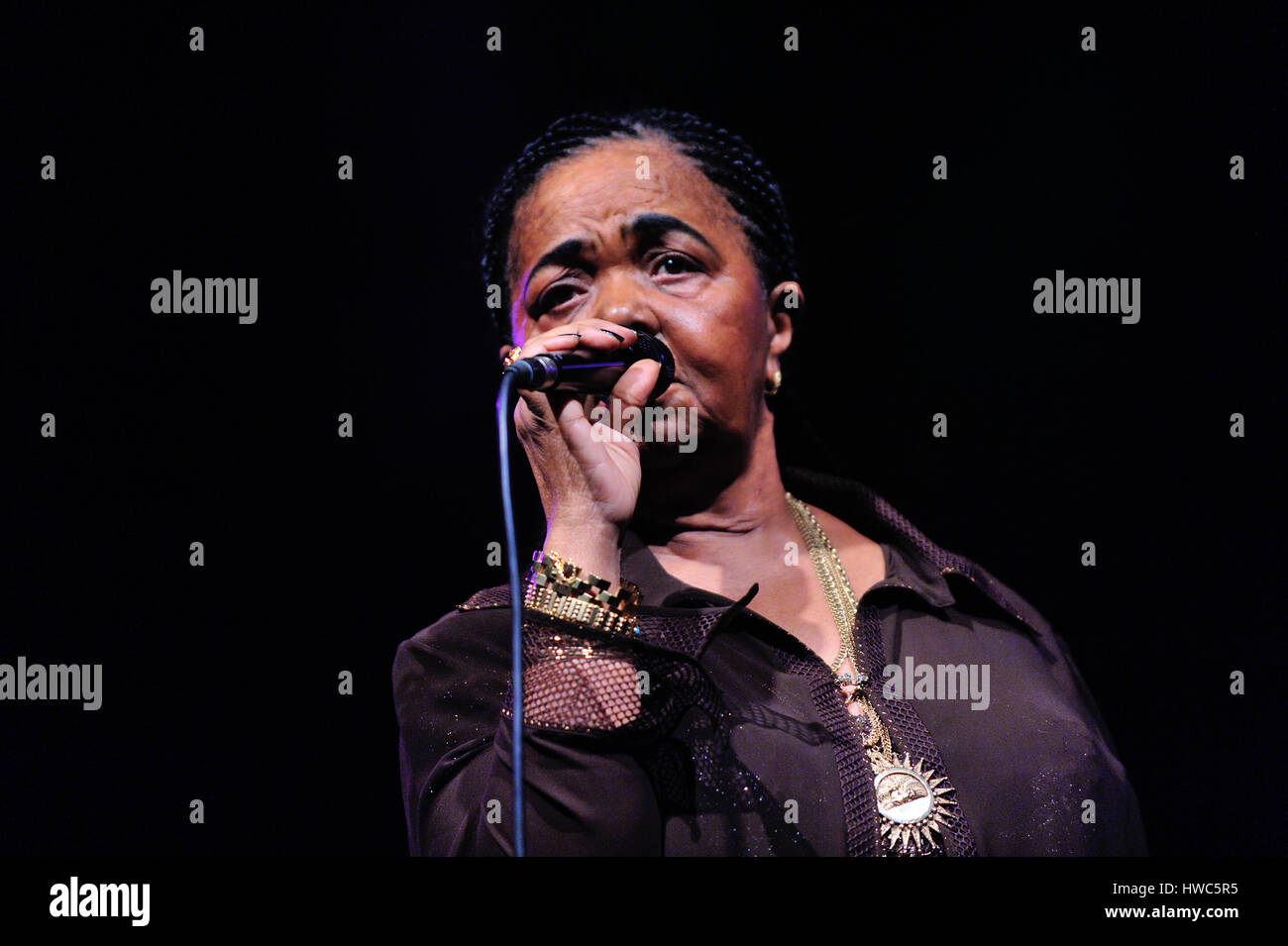 Singer, Cesaria Evora, music, acoustic, africa, album, bare, cape, cave ...