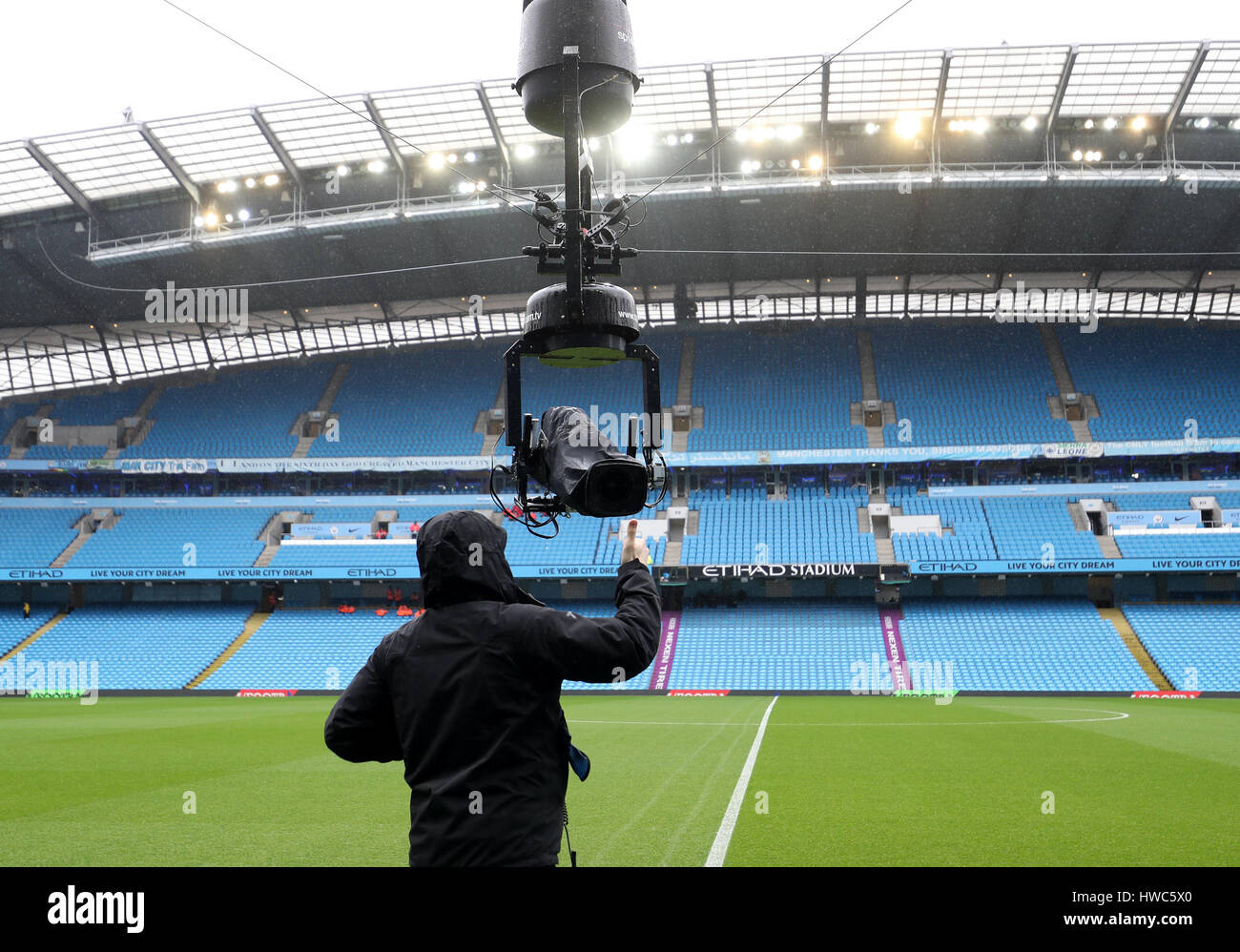 Spidercam hi-res stock photography and images - Alamy
