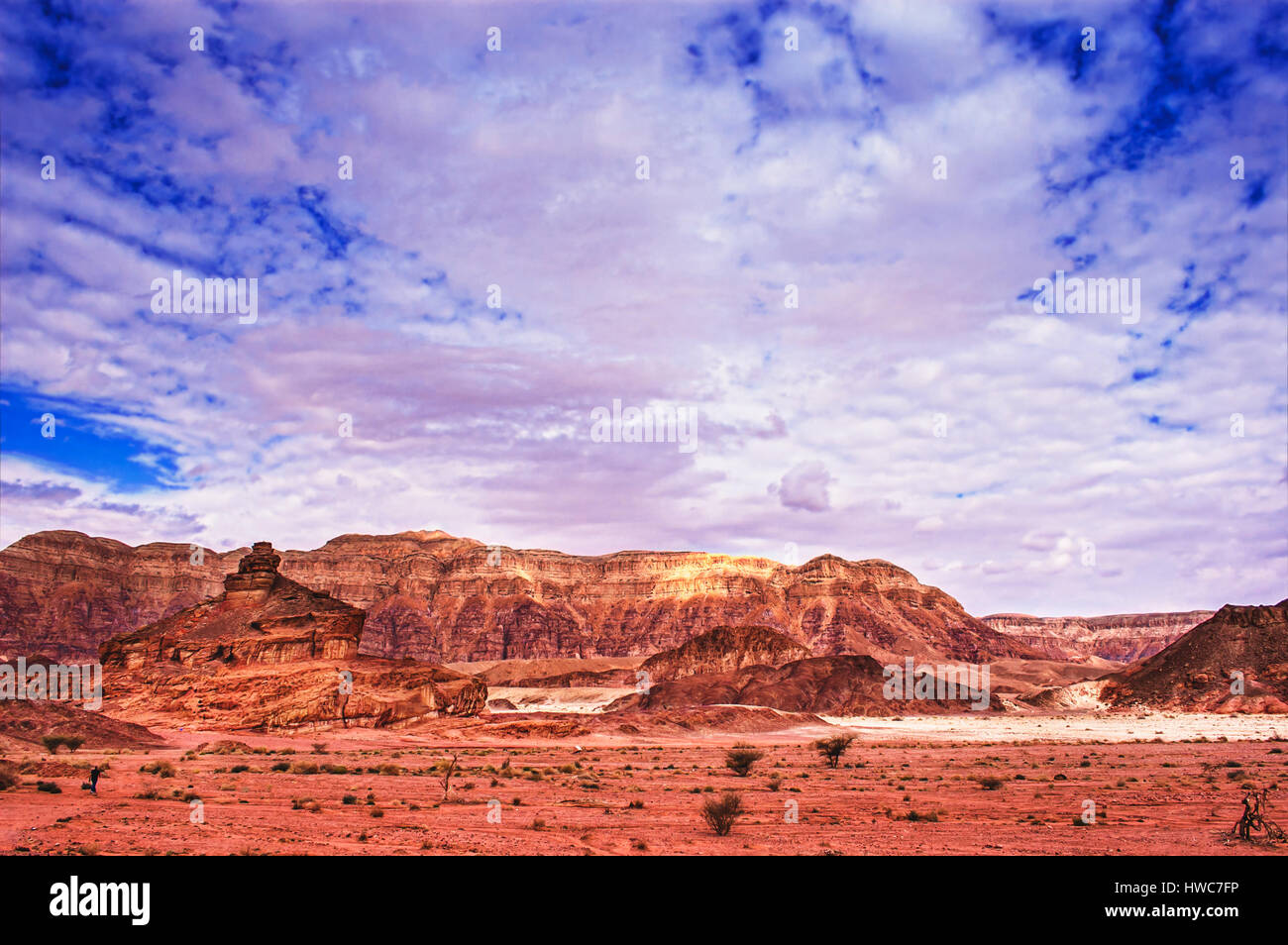Red rocks mountain park hi-res stock photography and images - Alamy