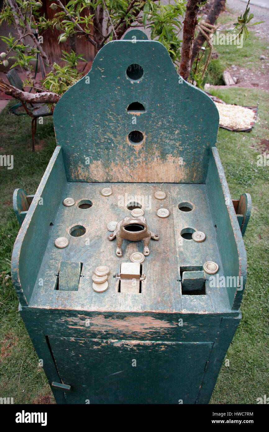 The Frog Game from Peru on November 8, 2005. Photo credit: Francis ...