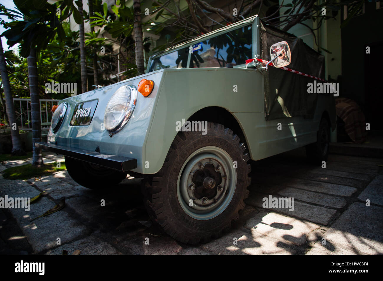Old rusty car hi-res stock photography and images - Alamy
