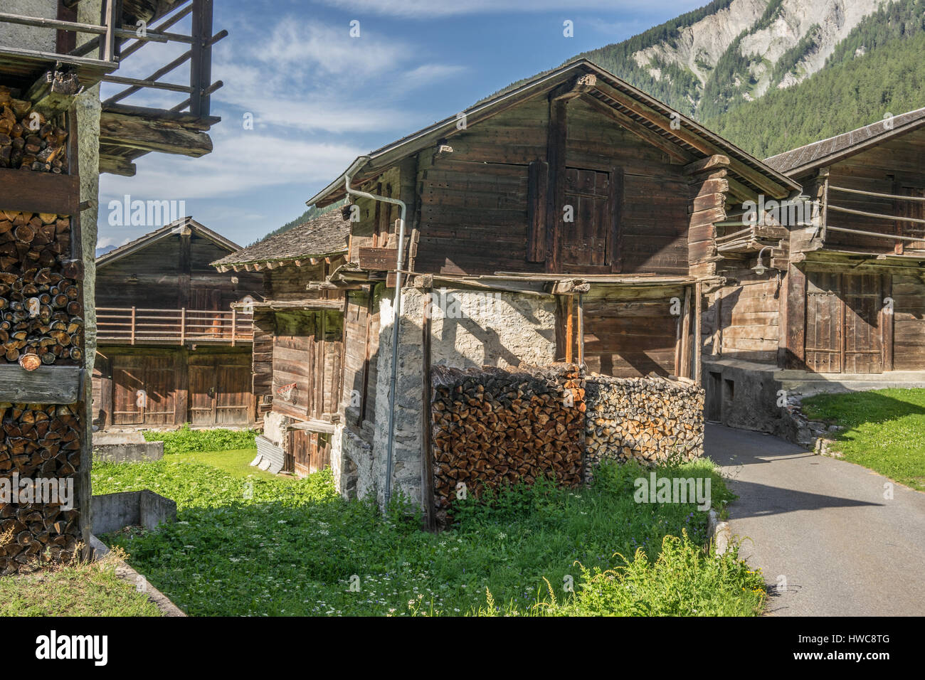 Traditional Swiss farm Stock Photo - Alamy