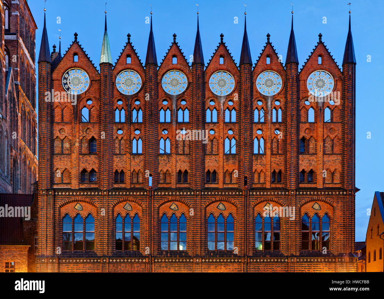 Town Hall with show facade, North German brick gothic, Stralsund ...