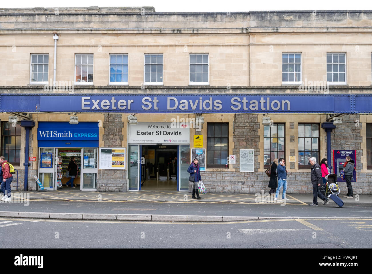Exeter st davids station hi-res stock photography and images - Alamy