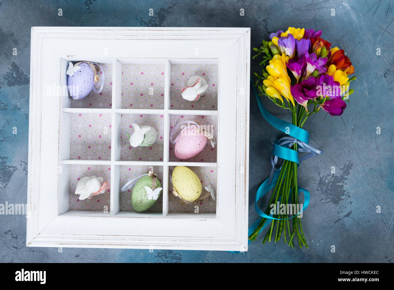 Easter eggs in box Stock Photo - Alamy