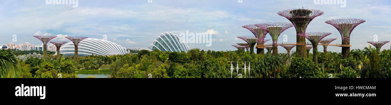 Panoramic flower gardens hi-res stock photography and images - Alamy