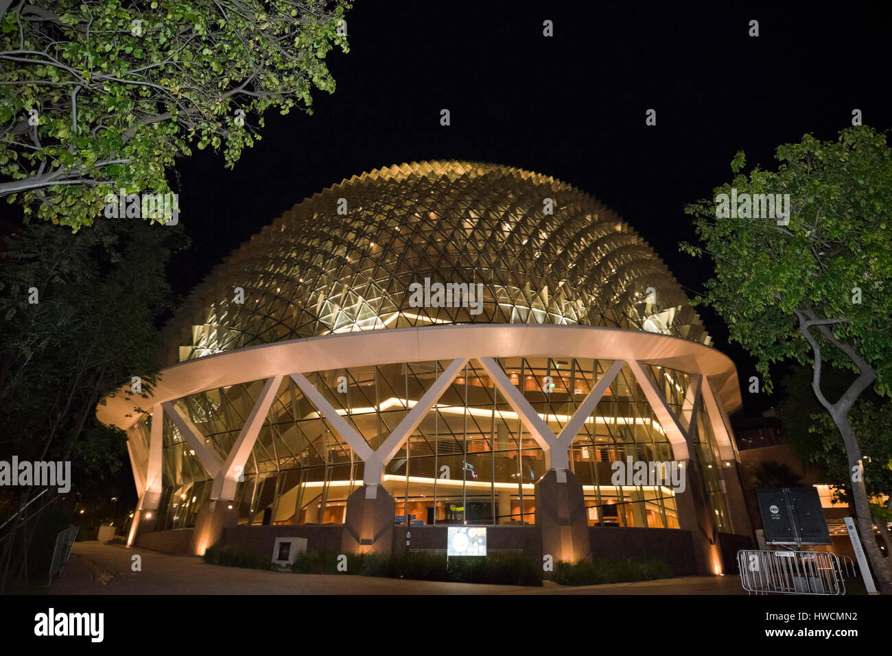 Durian building esplanade centre singapore hi-res stock photography and ...