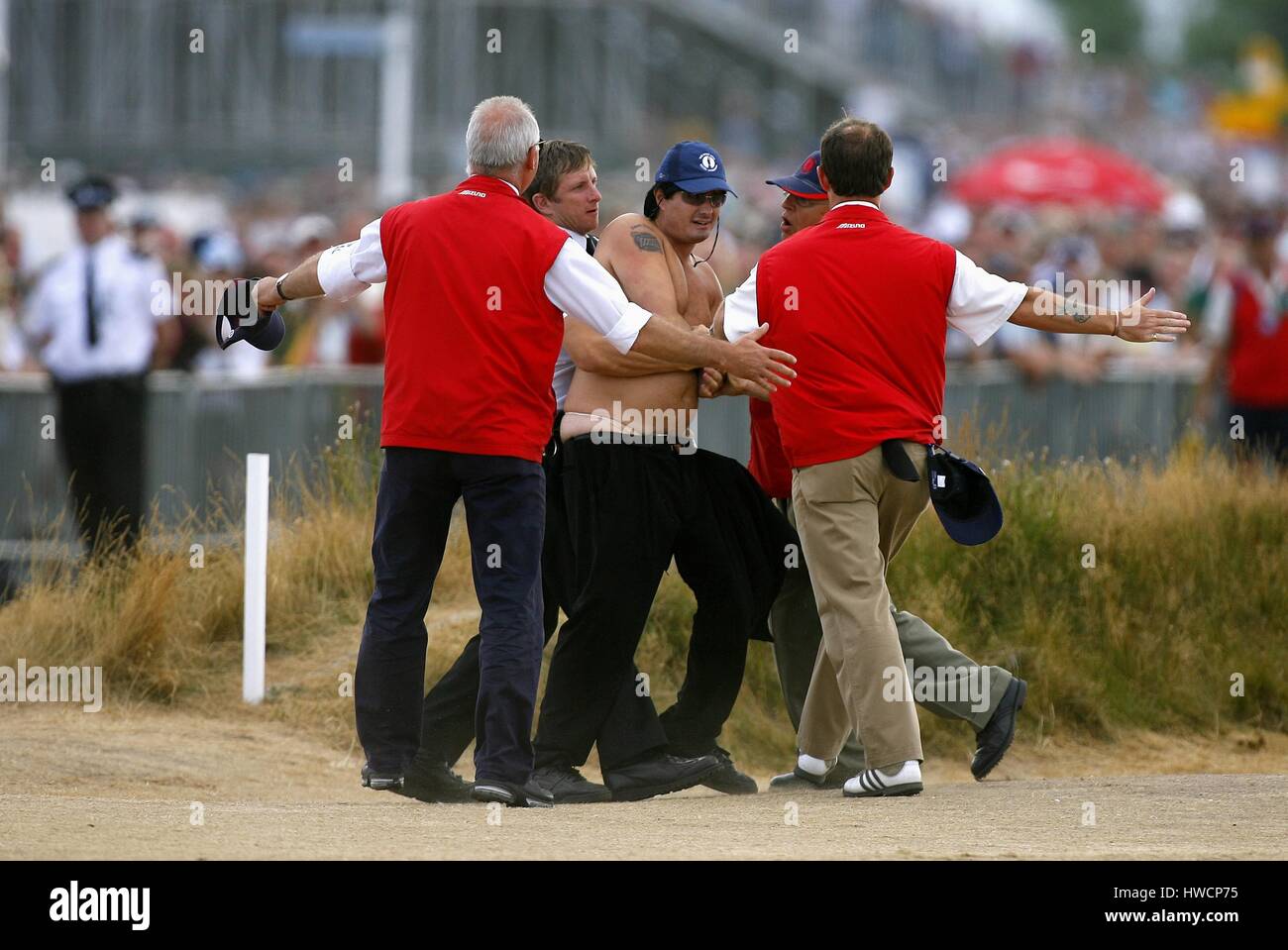 STEWARD'S STOP STREAKER 18TH HOLE THE OPEN 2006 18TH HOLE THE OPEN 2006 ...
