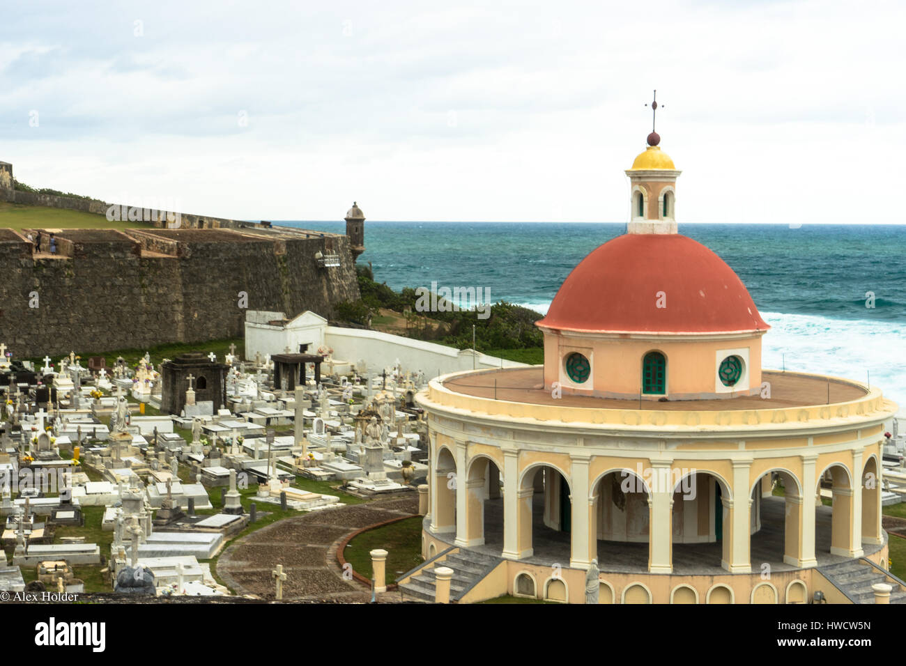 San Juan, Puerto Rico seafront cemetery Stock Photo - Alamy