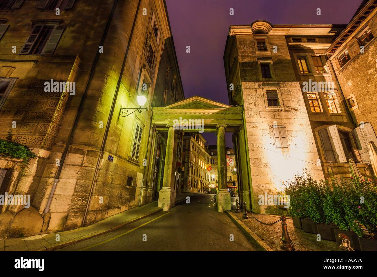 Old town geneva switzerland hi-res stock photography and images - Alamy