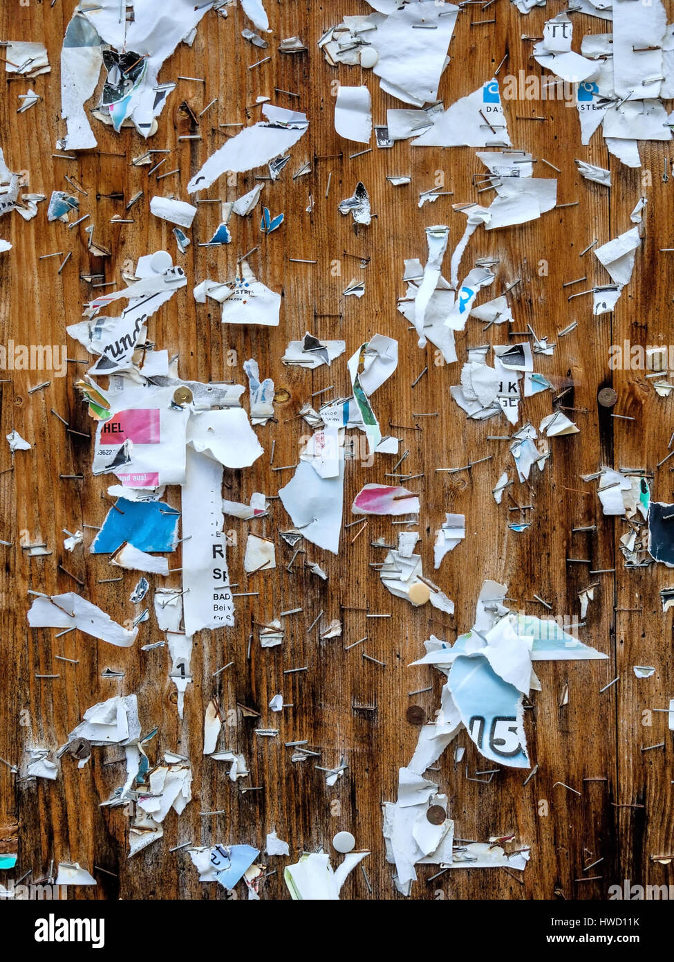 On a hoarding all posters were removed, Auf einer Plakatwand wurden ...