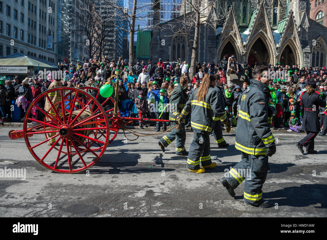 Montreal fire engine hi-res stock photography and images - Alamy