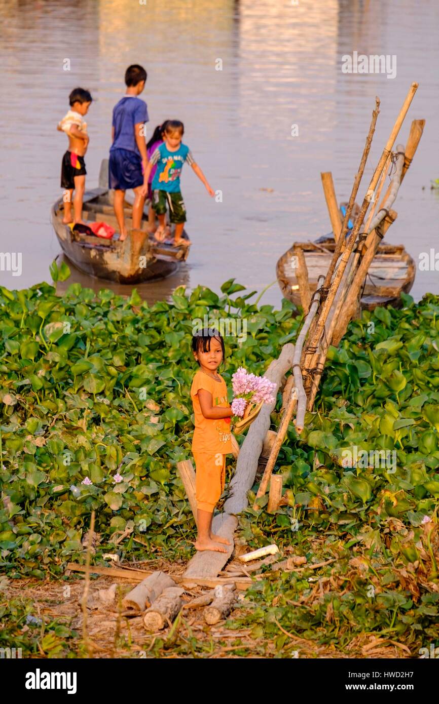 Cambodia, Kompong Chhang province, Kompong Chhnang ou Kampong Chhnang,Floating fishermen village ...