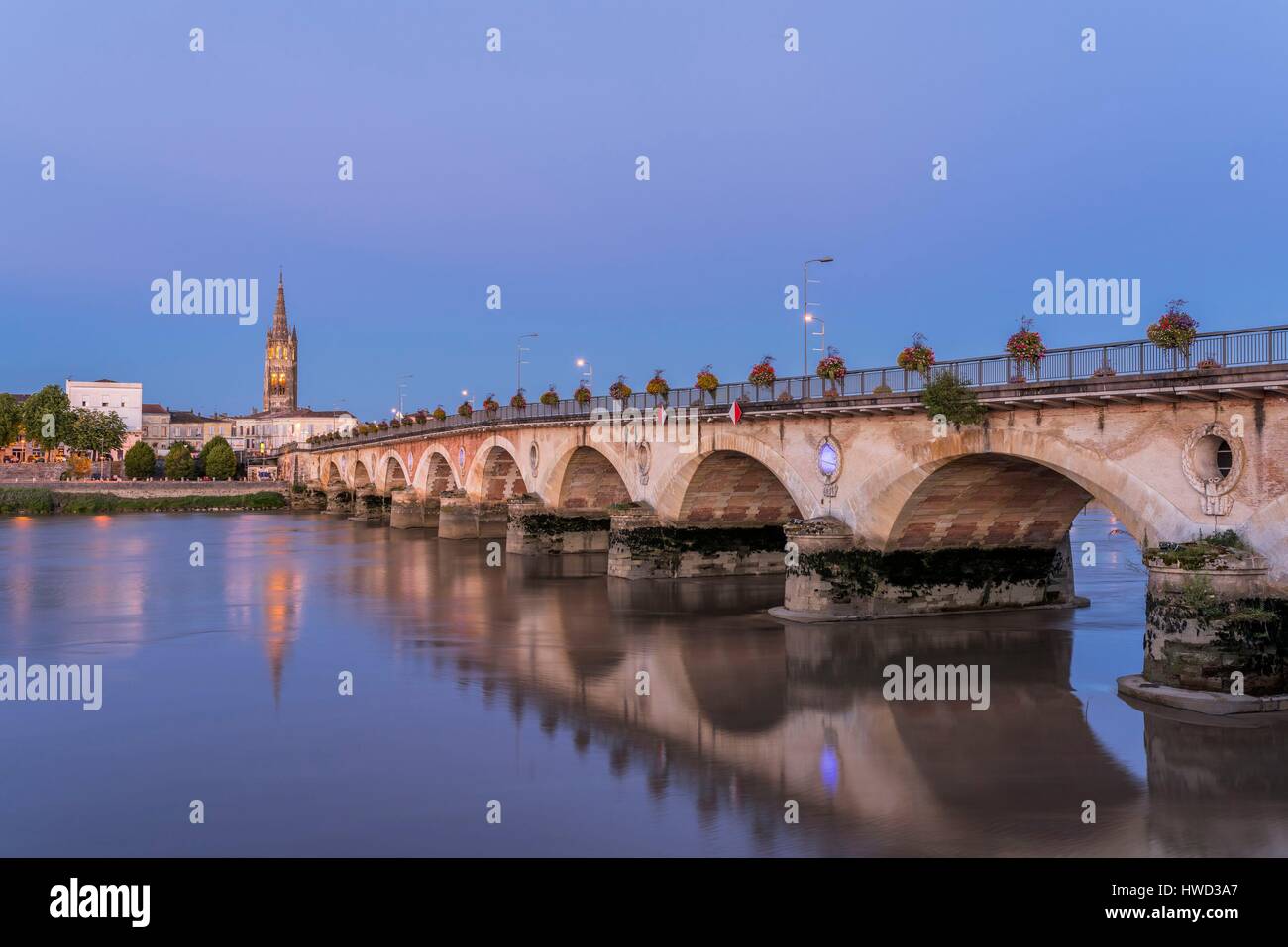 Libourne river hi-res stock photography and images - Alamy