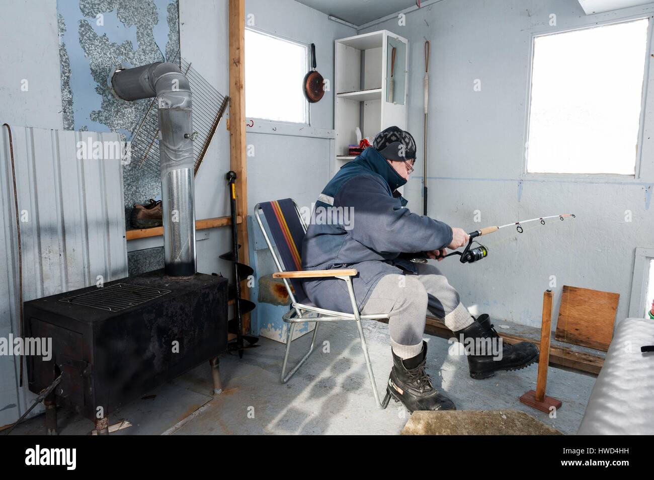 Man ice fishing hut hi-res stock photography and images - Alamy