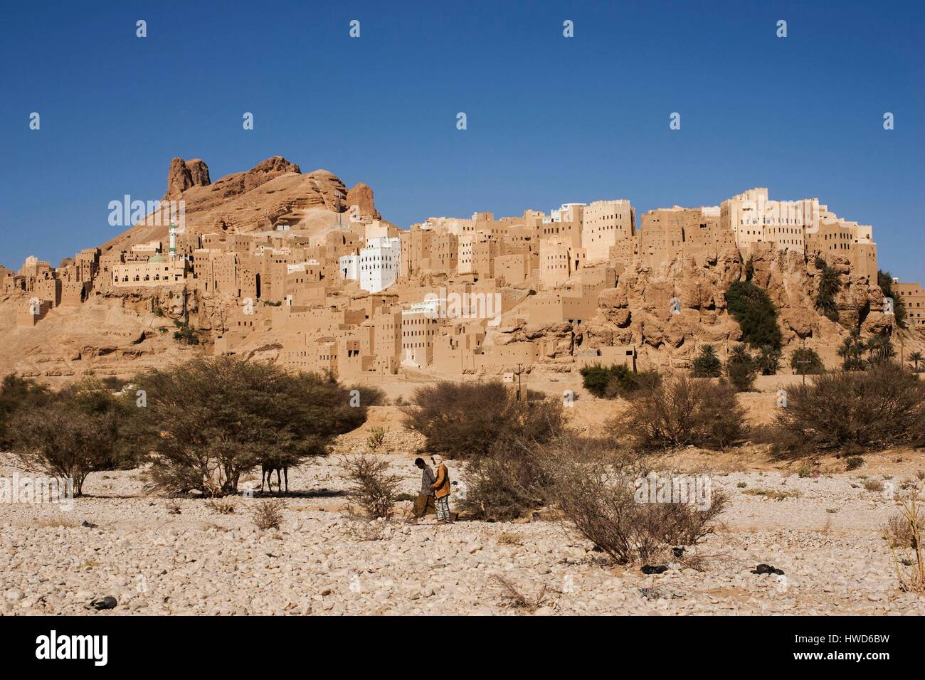 Yemen, clinging to the cliff, one of the many magnificent adobe ...