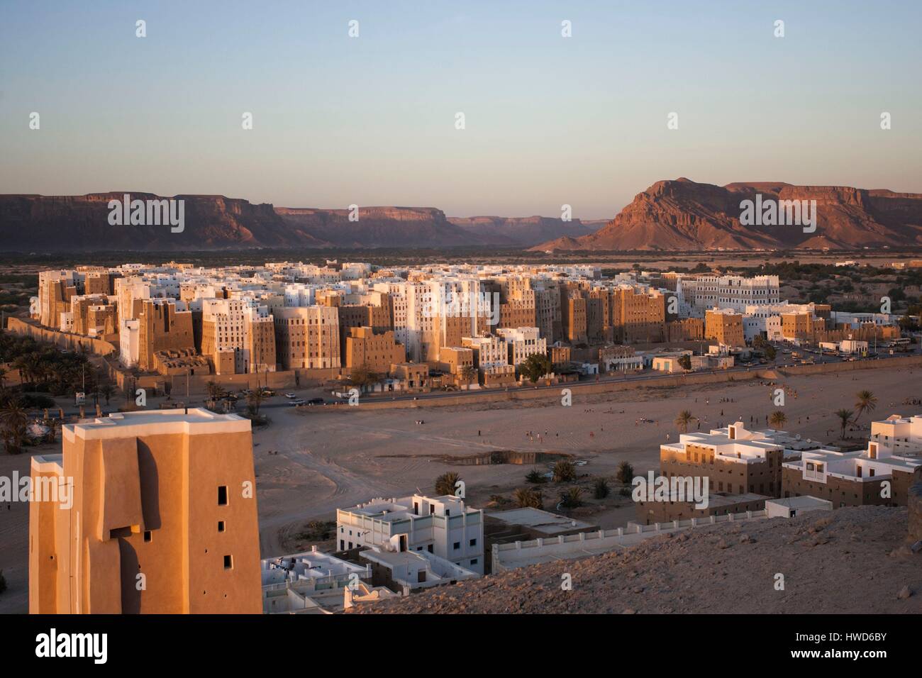 Shibam, yemen architecture hi-res stock photography and images - Alamy