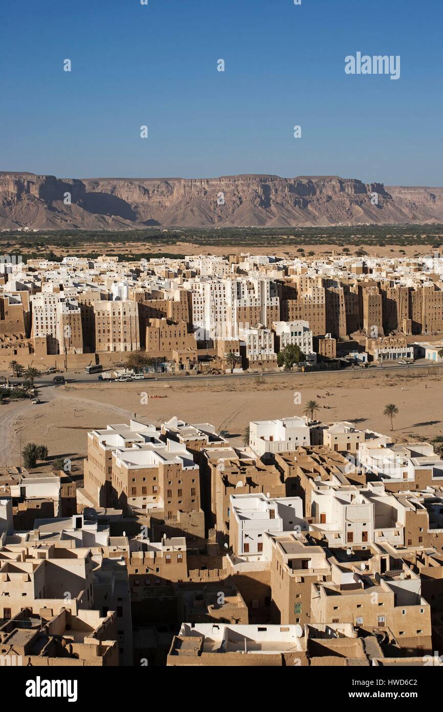 Yemen, Hadramaout, Shibam city, the Manhattan of Yemen Stock Photo - Alamy