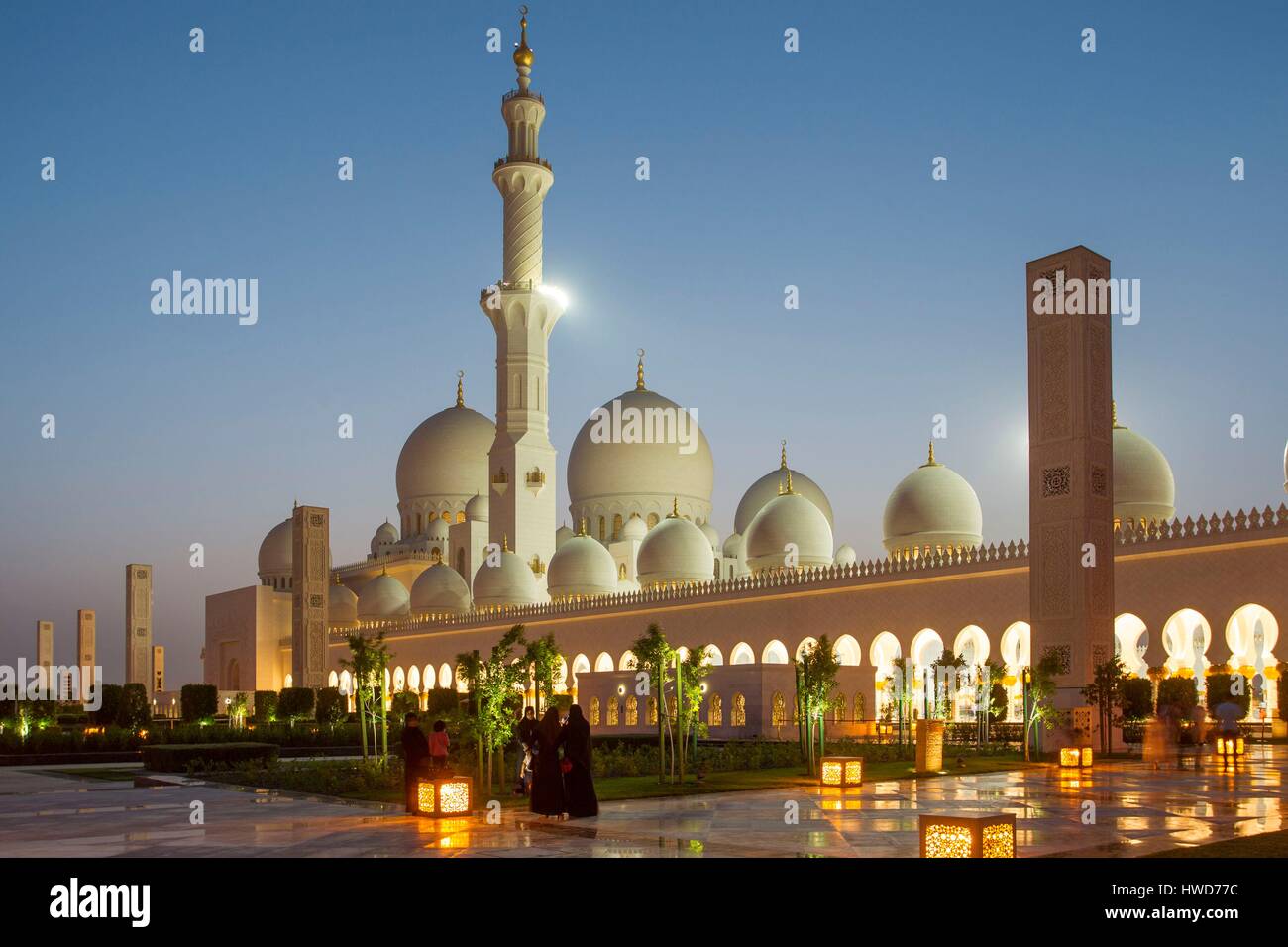 Emirates, Abu Dhabi, Sheikh Zayed ben Sultan Al Nahyane mosque Stock ...