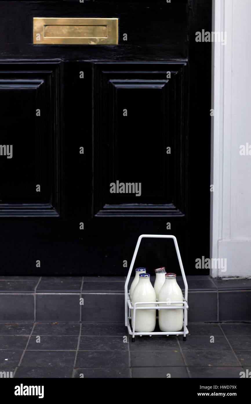 United Kingdom, London, milk bottles Stock Photo - Alamy
