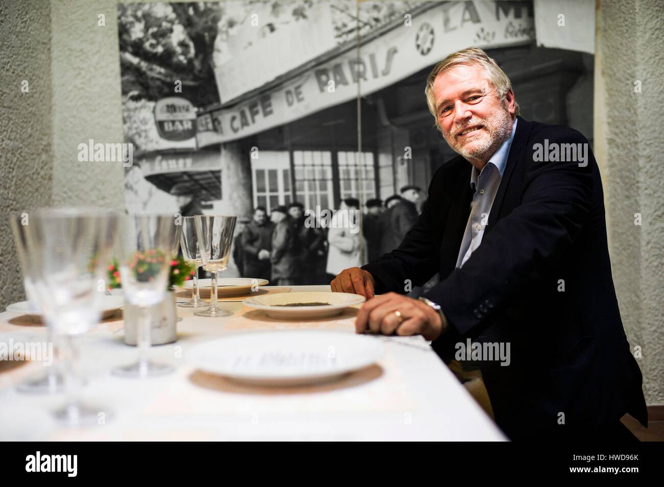 Syndicate house hi-res stock photography and images - Alamy