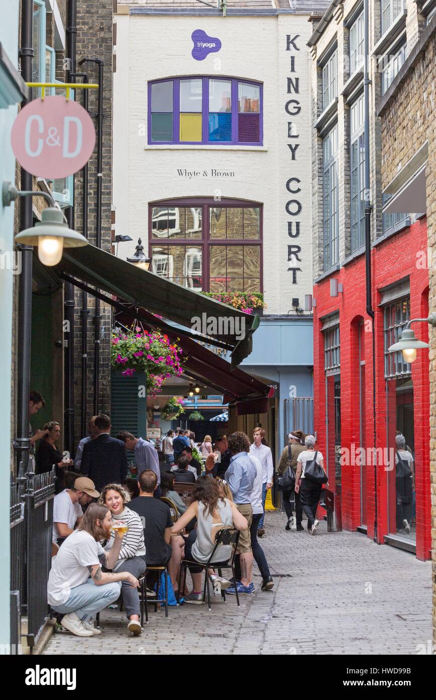 United Kingdom, London, Soho district, Carnaby Street, Kingly Court ...