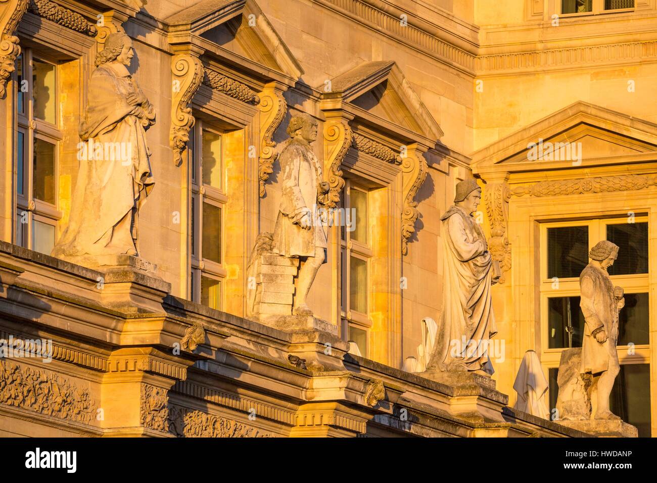 France, Paris, statues of the Louvre Museum Stock Photo - Alamy