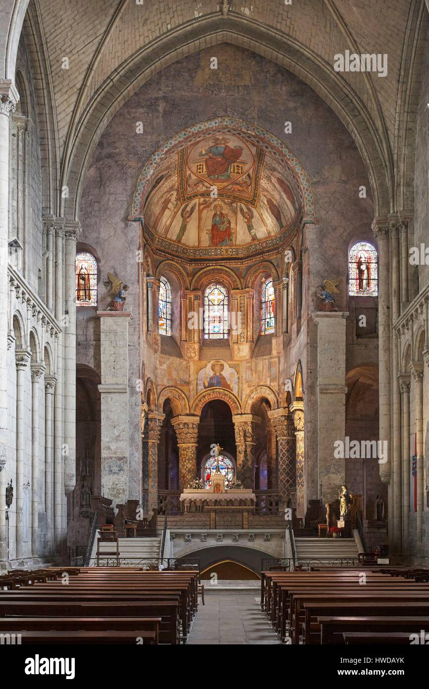 France, Vienne, Poitiers, Ste Radegonde Church, Nave and Choir Stock ...