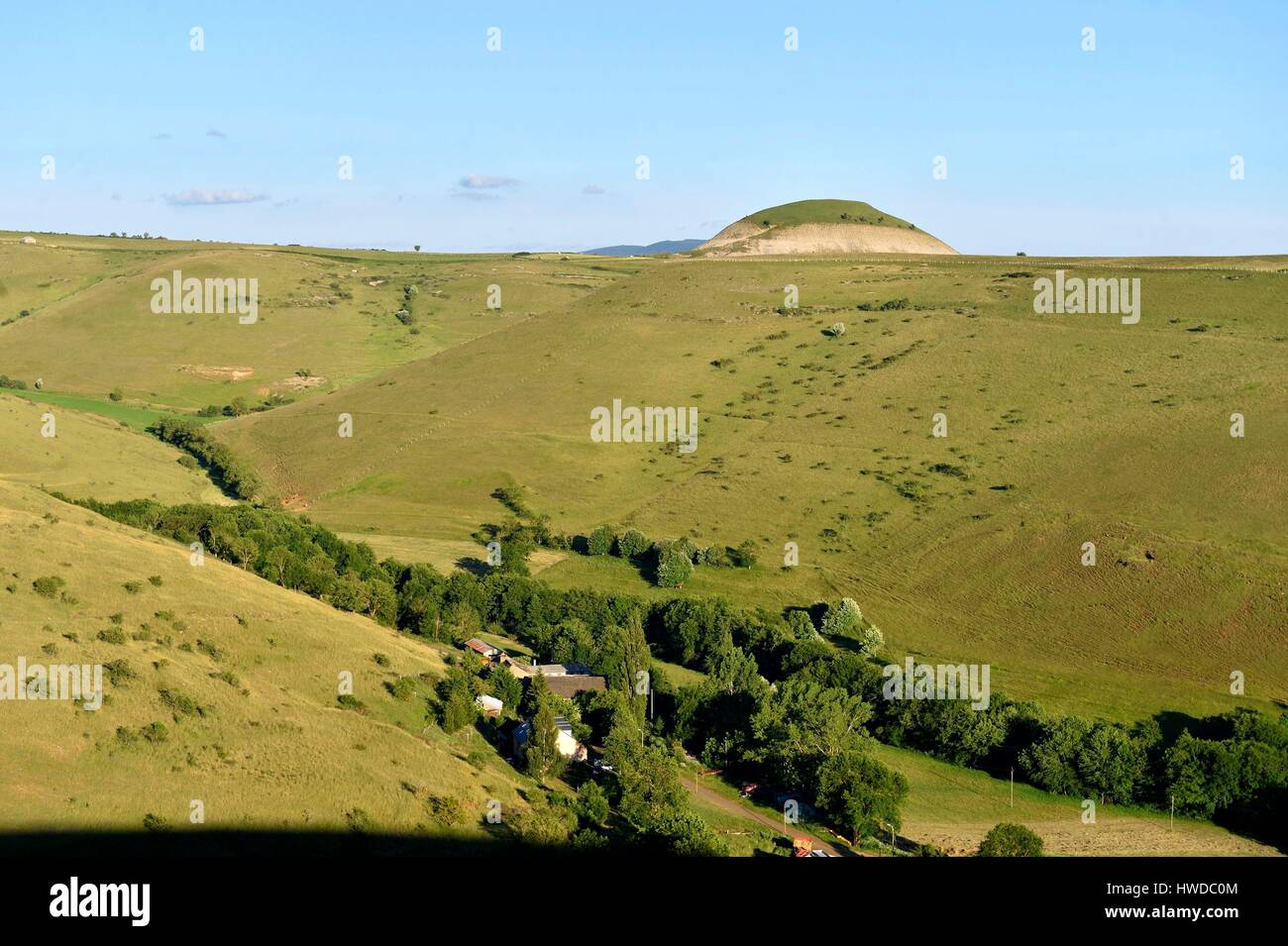 Conical mound hi-res stock photography and images - Alamy