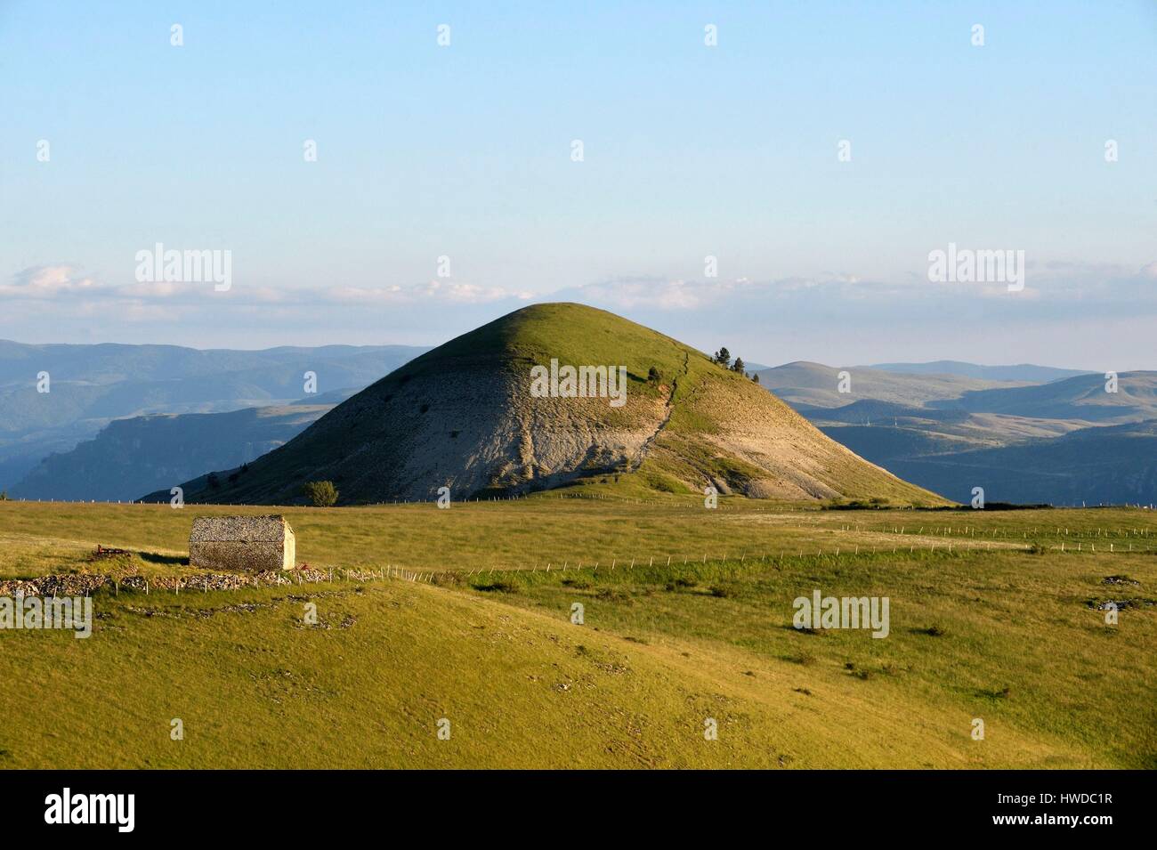 Conical mound hi-res stock photography and images - Alamy