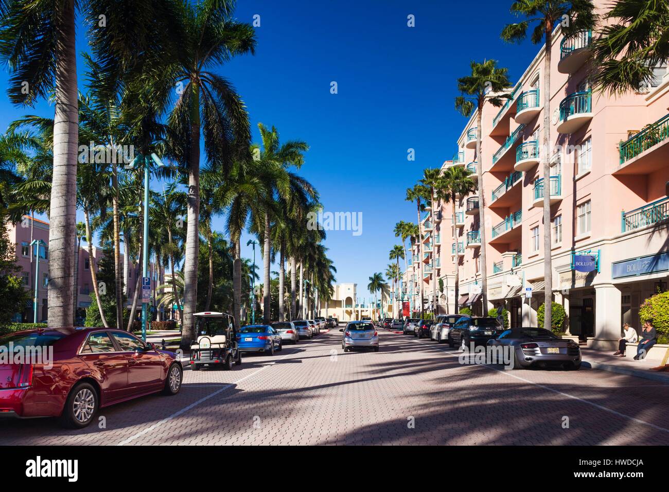 Mizner park architecture hi-res stock photography and images - Alamy