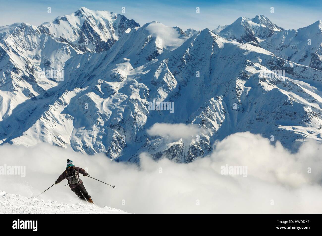 Les contamines france ski resort hi-res stock photography and images ...