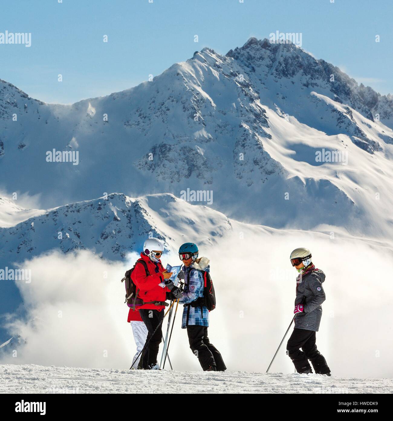 Les contamines france family hi-res stock photography and images - Alamy