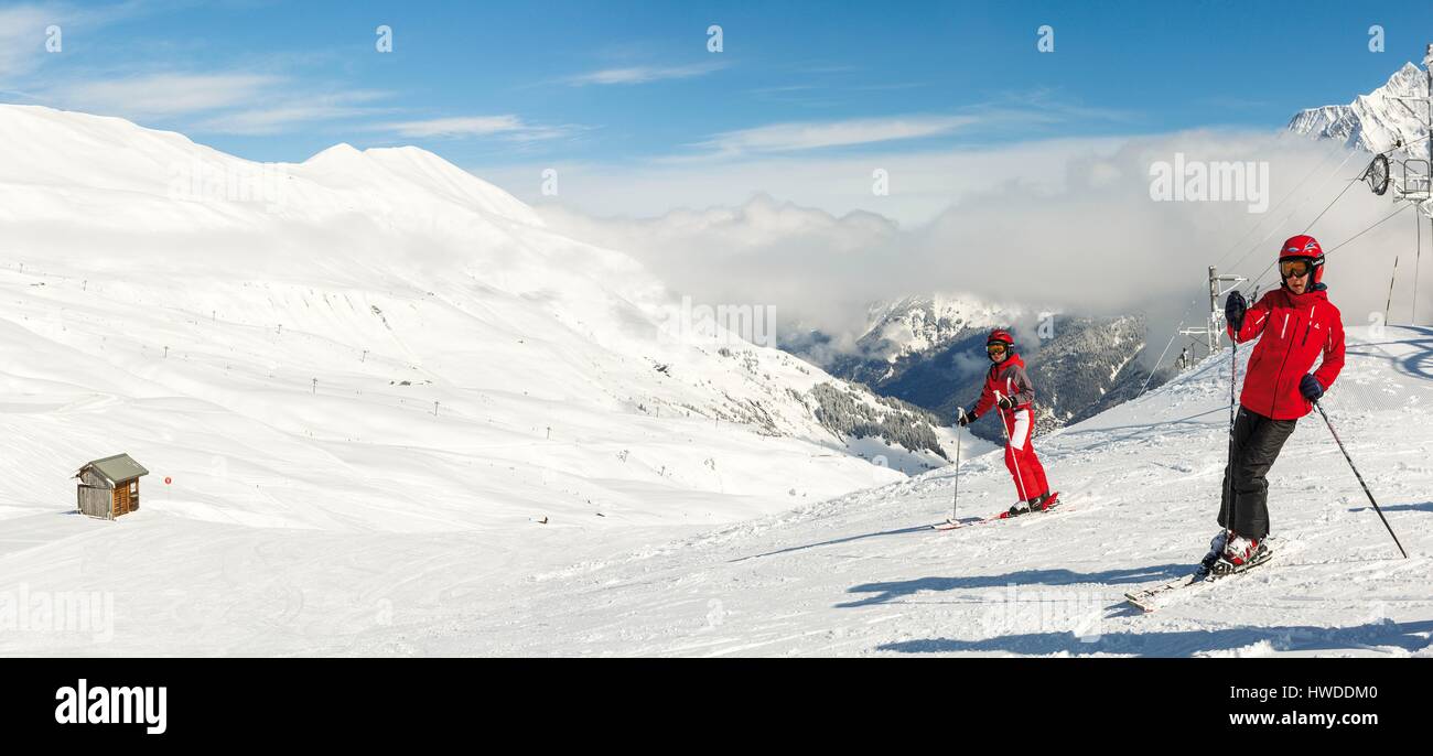 Les contamines france family hi-res stock photography and images - Alamy