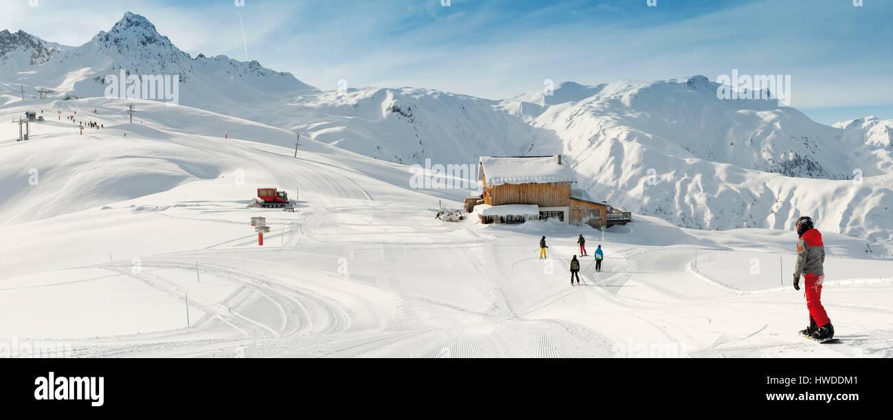 Les contamines france ski resort hi-res stock photography and images ...