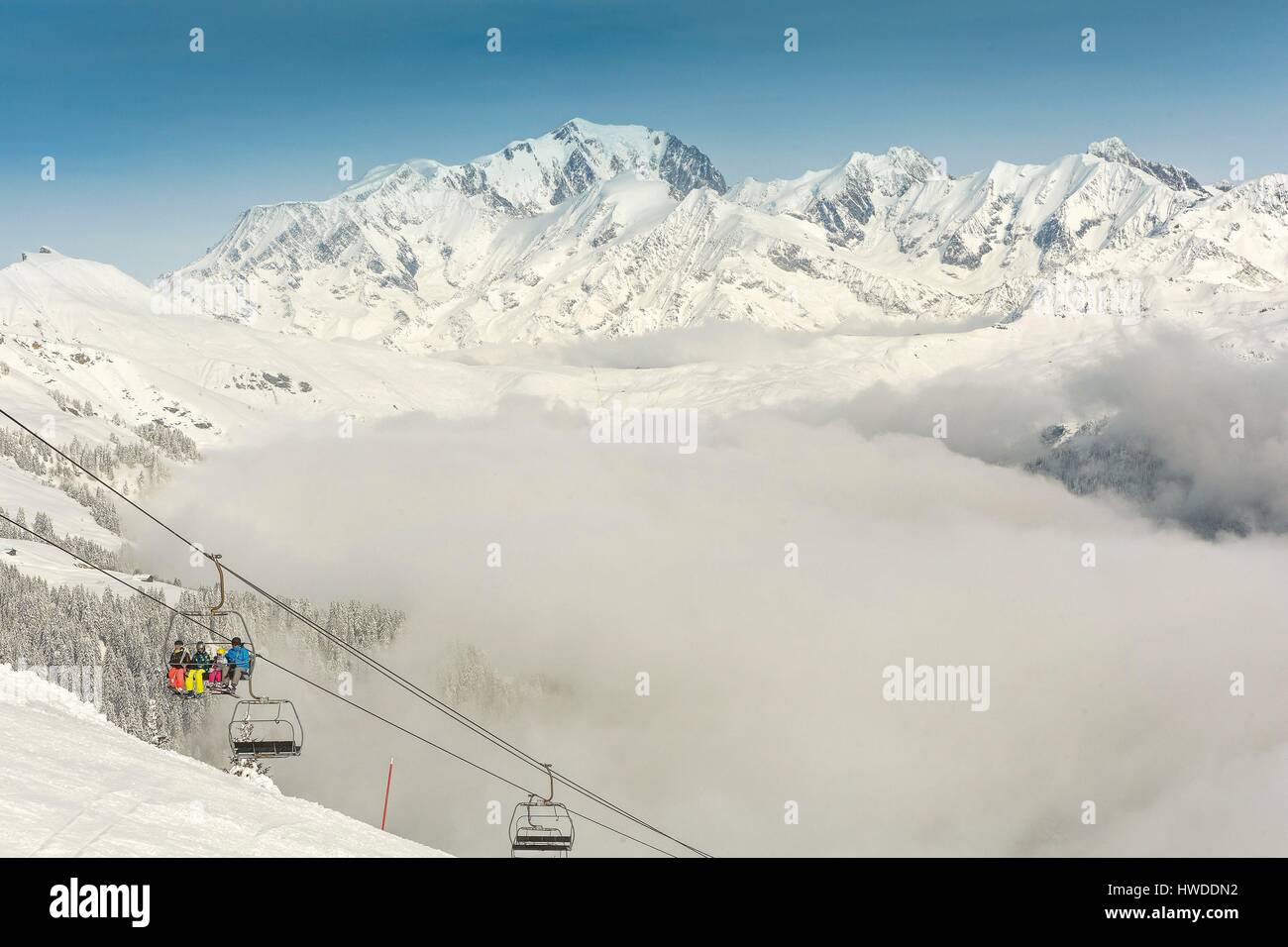 France, Savoie, Beaufortain, Hauteluce, Les Saisies, stage of life of winter sports Stock Photo ...