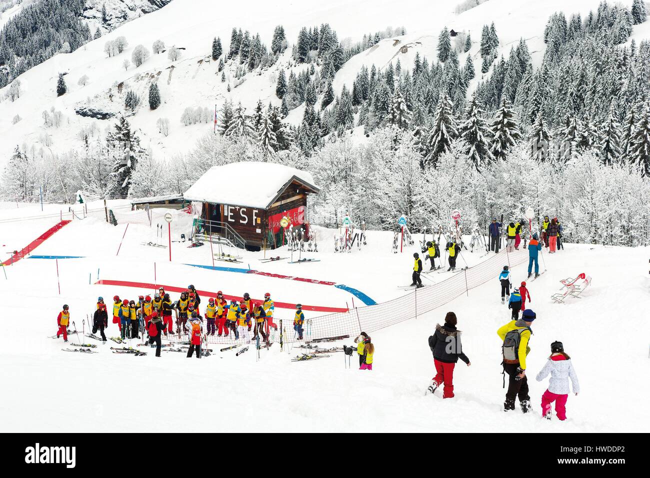 Les contamines france family hi-res stock photography and images - Alamy