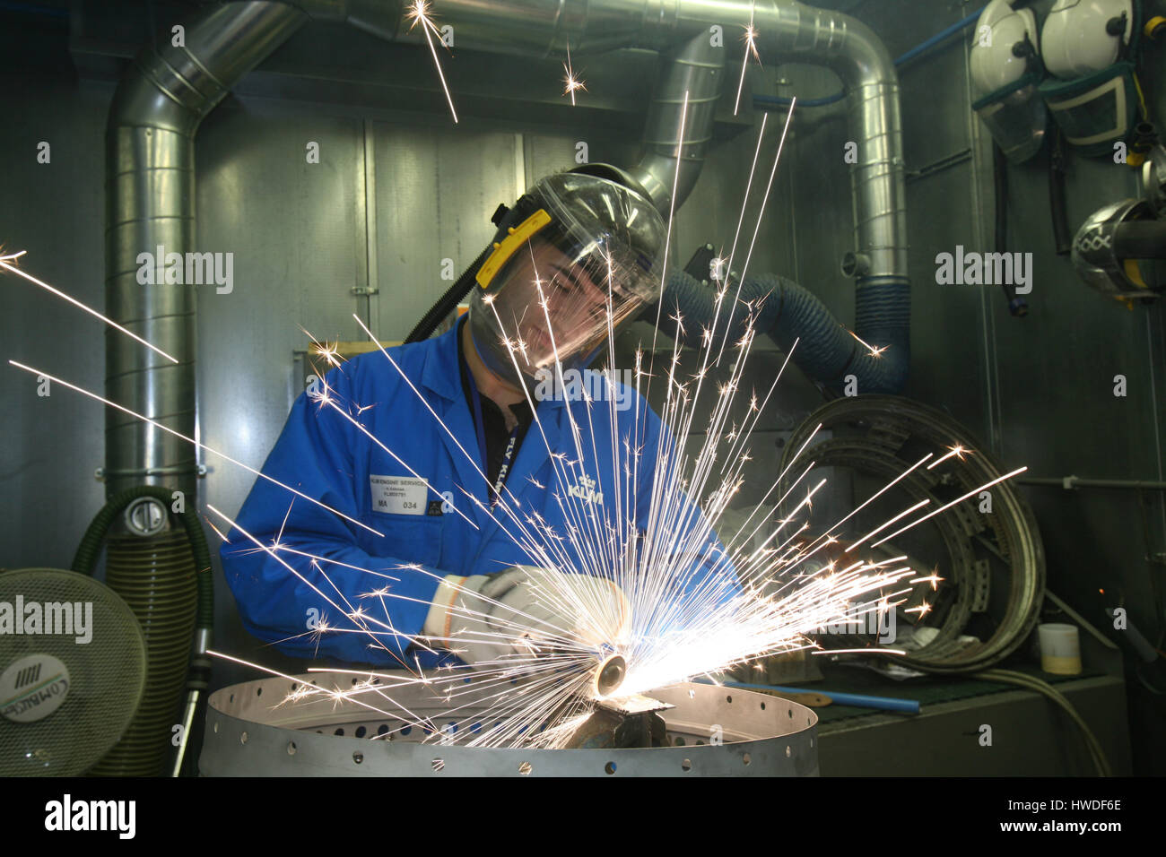 maintenance of jet engines at schiphol Stock Photo - Alamy