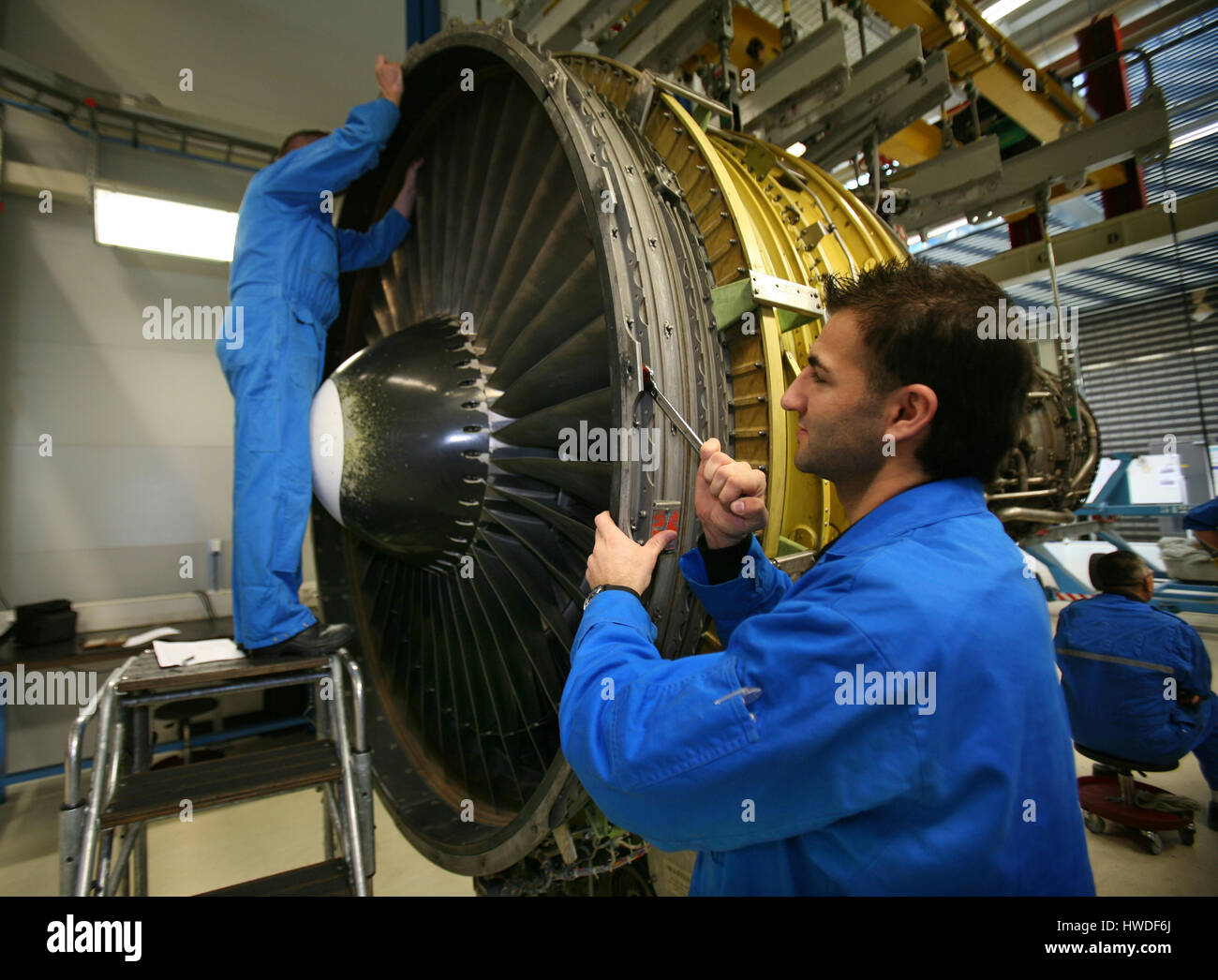 maintenance of jet engines at schiphol Stock Photo - Alamy