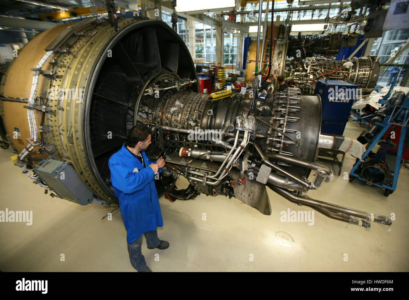 maintenance of jet engines at schiphol Stock Photo - Alamy
