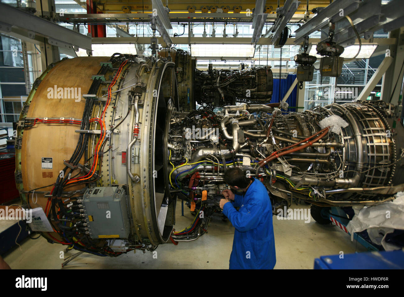 maintenance of jet engines at schiphol Stock Photo - Alamy